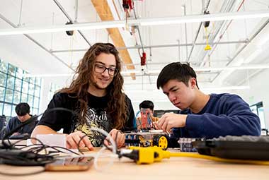 Oakland Students Put Robots to the Test in Cornerstone of Engineering ...
